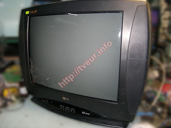 Не включается ЭЛТ телевизор LG CF-21D70, проскакивают каналы при настройке. Фото ремонта ...